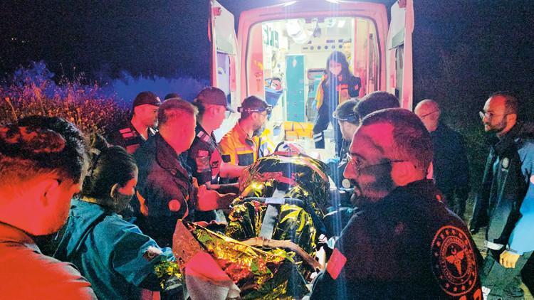 Yamaç paraşütüyle dere yatağına düştü! 5 saat sonra kurtarıldı