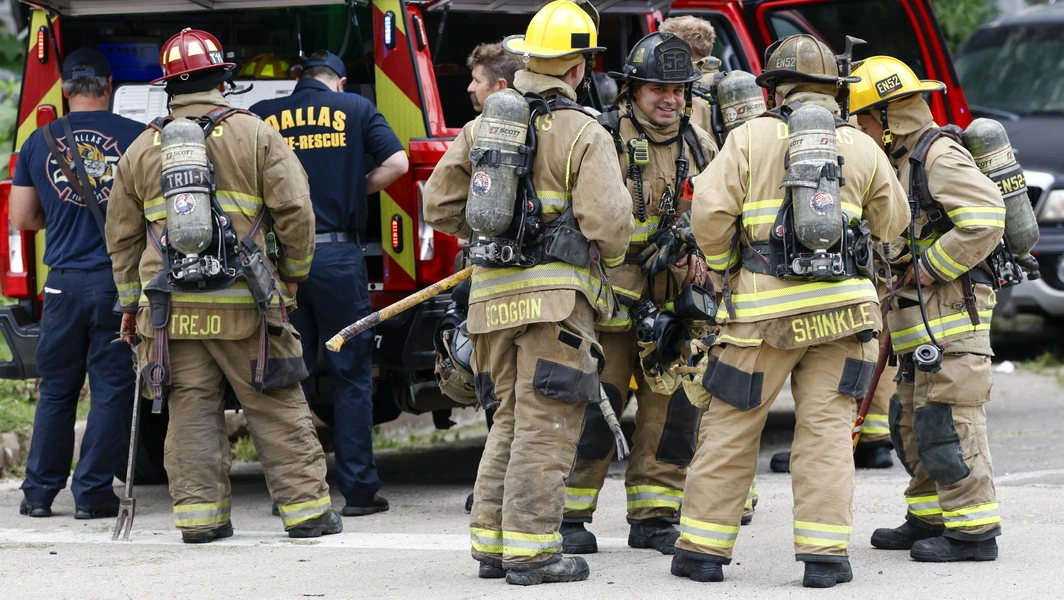 Dallas relocates blast survivors as probe focuses on gas line damage
