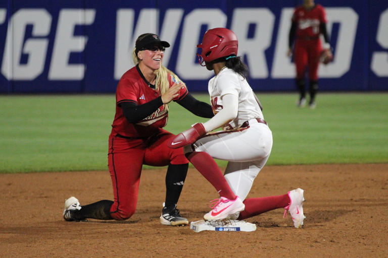 Alabama softball falls to Texas Tech twice, eliminating Tide from WCWS