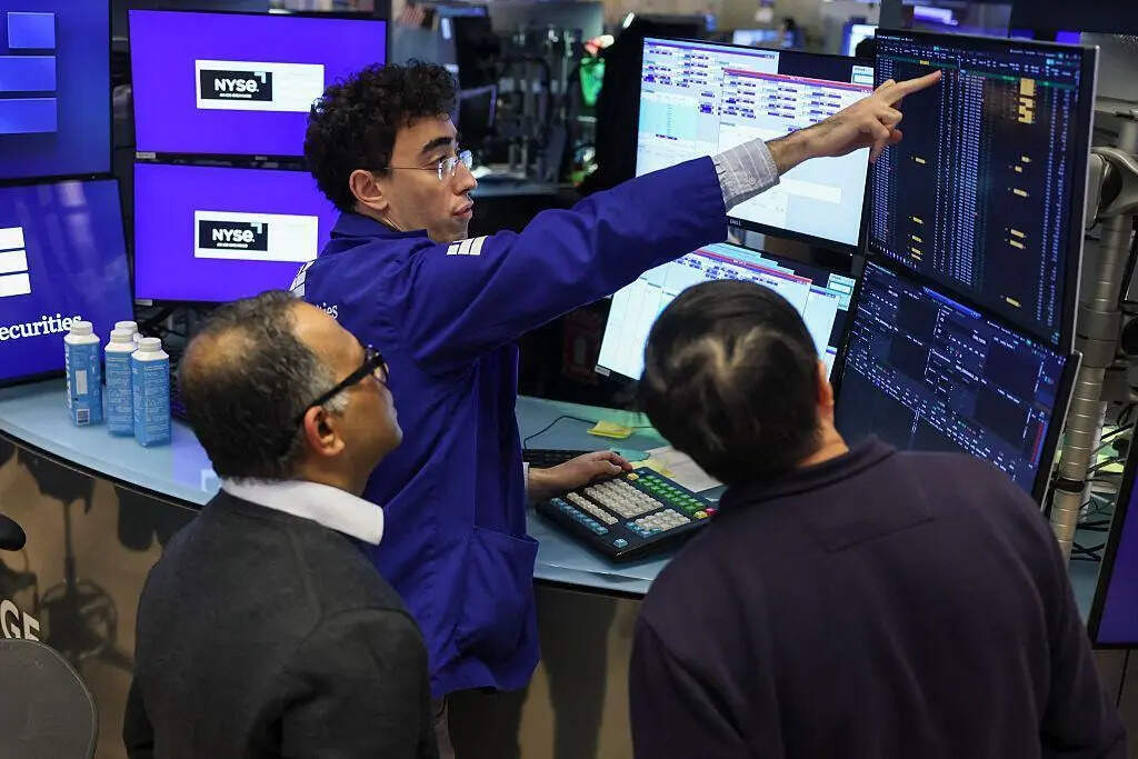 US stock market: Treasury yields rise after strong US data ...