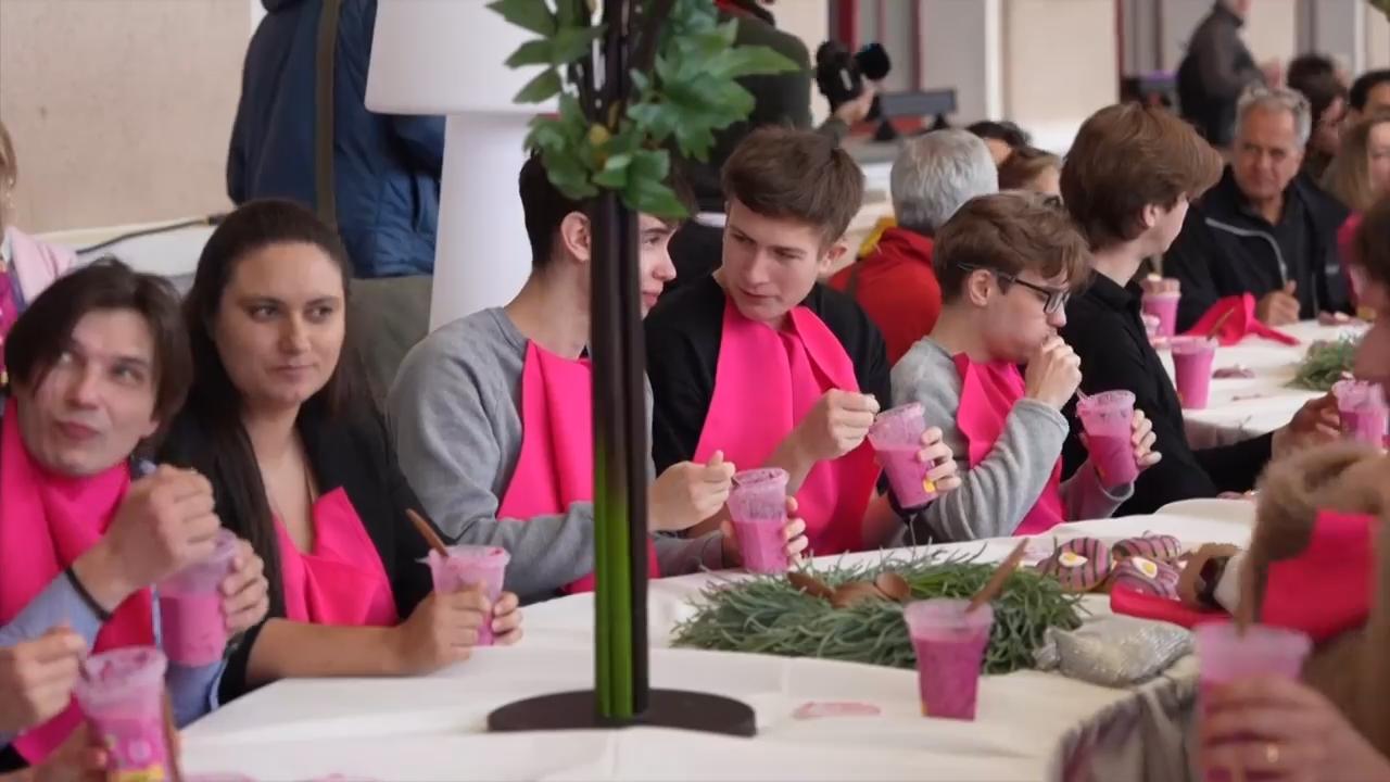 Barbie-pink soup festival brings thousands to party in Vilnius