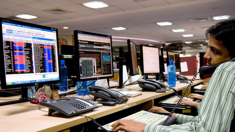 NHPC share price drops 5% as OFS kicks off; Acme Solar gains on QIP ...