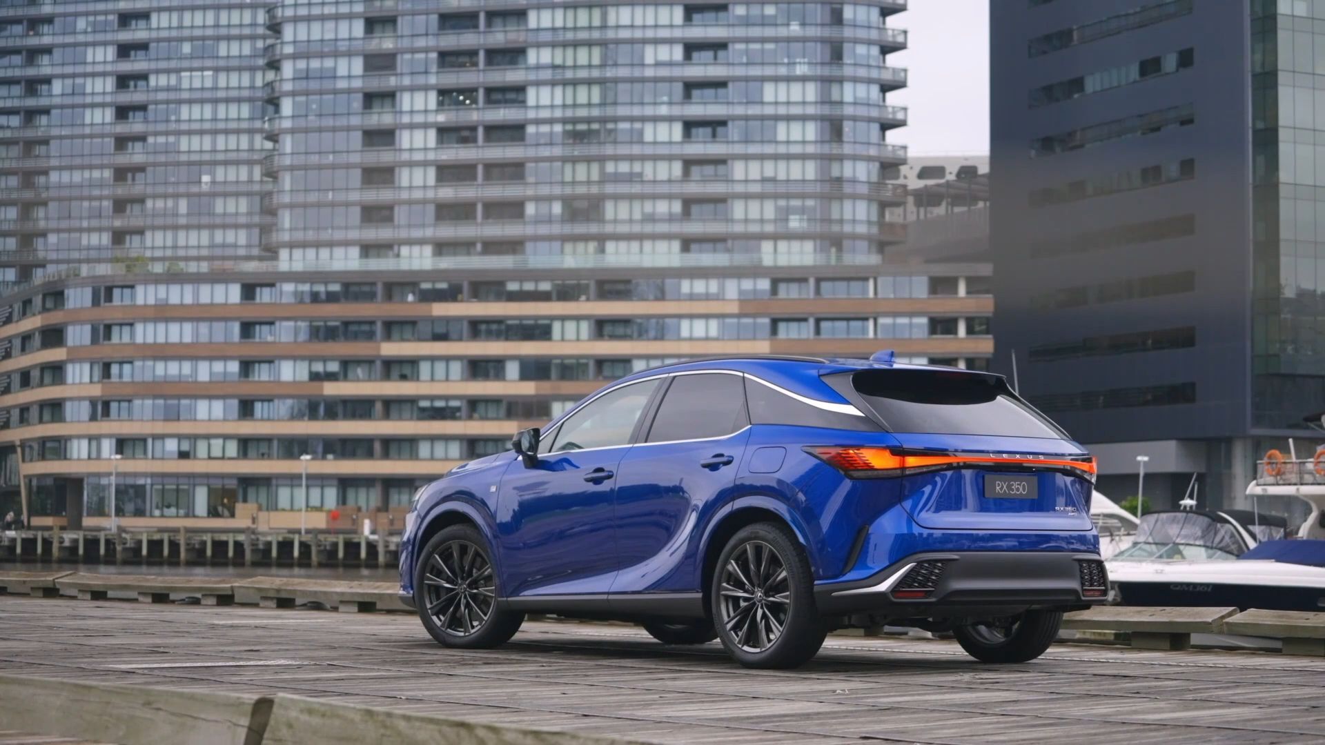 Lexus RX startet im F Sport Design