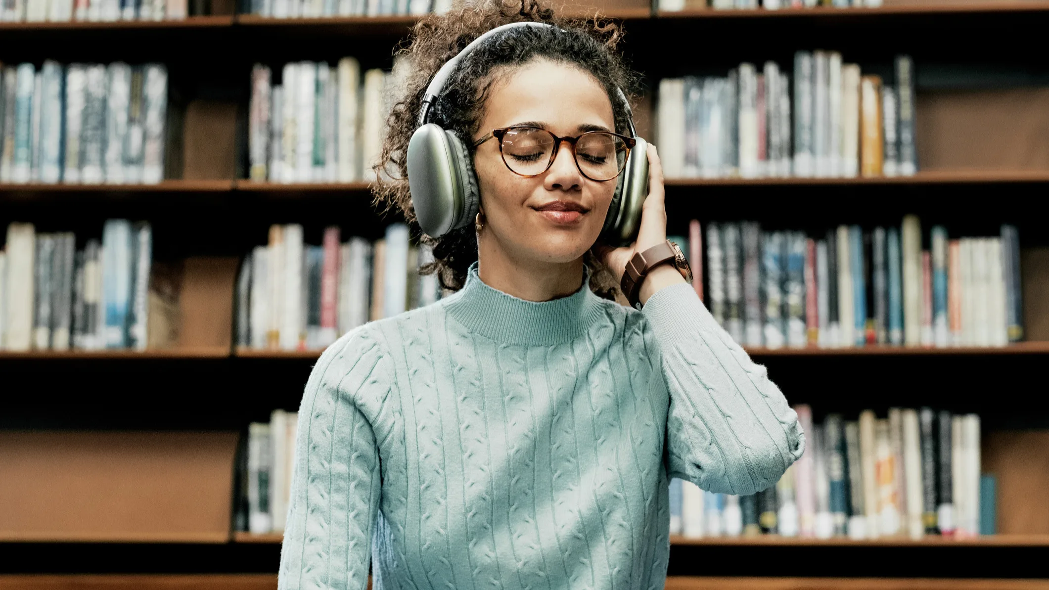 Neuroscience says listening to audiobooks is just as good as reading ...