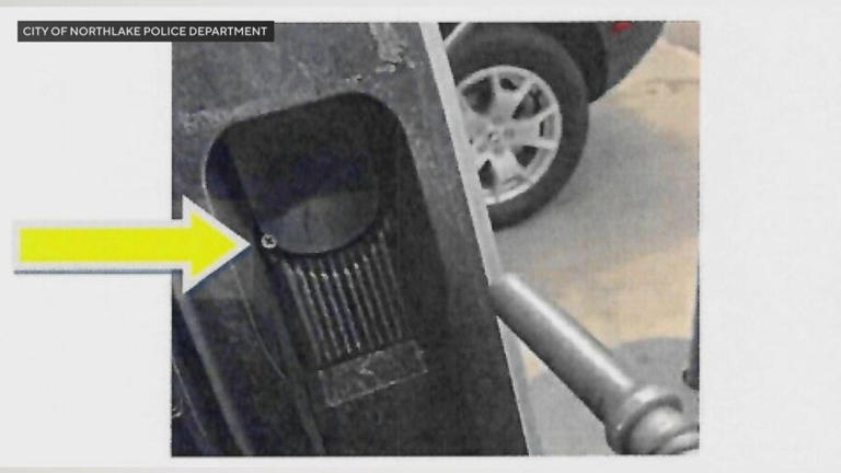 Northlake police warn of gas pump screw scam