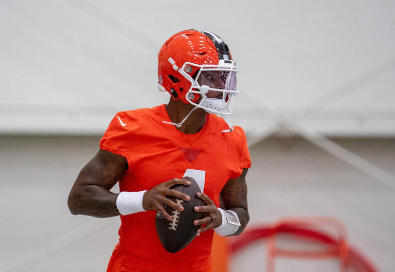 NFL insider lashes out at Deshaun Watson amid Browns QB battle