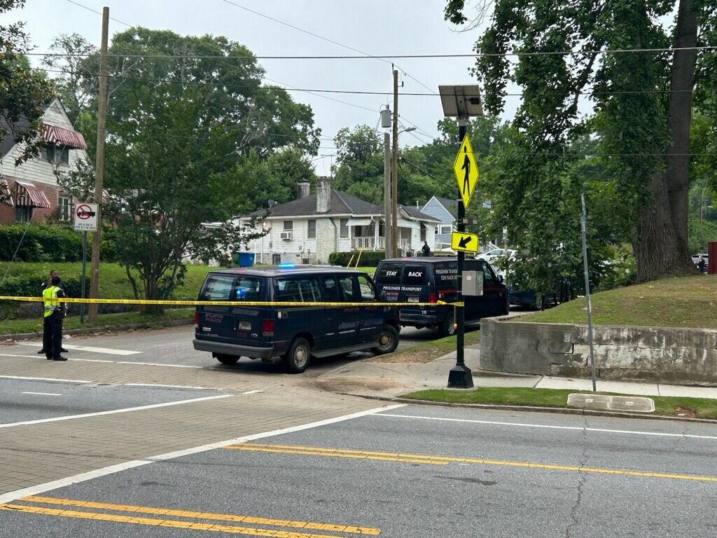 Man shot, killed at southwest Atlanta home, police say