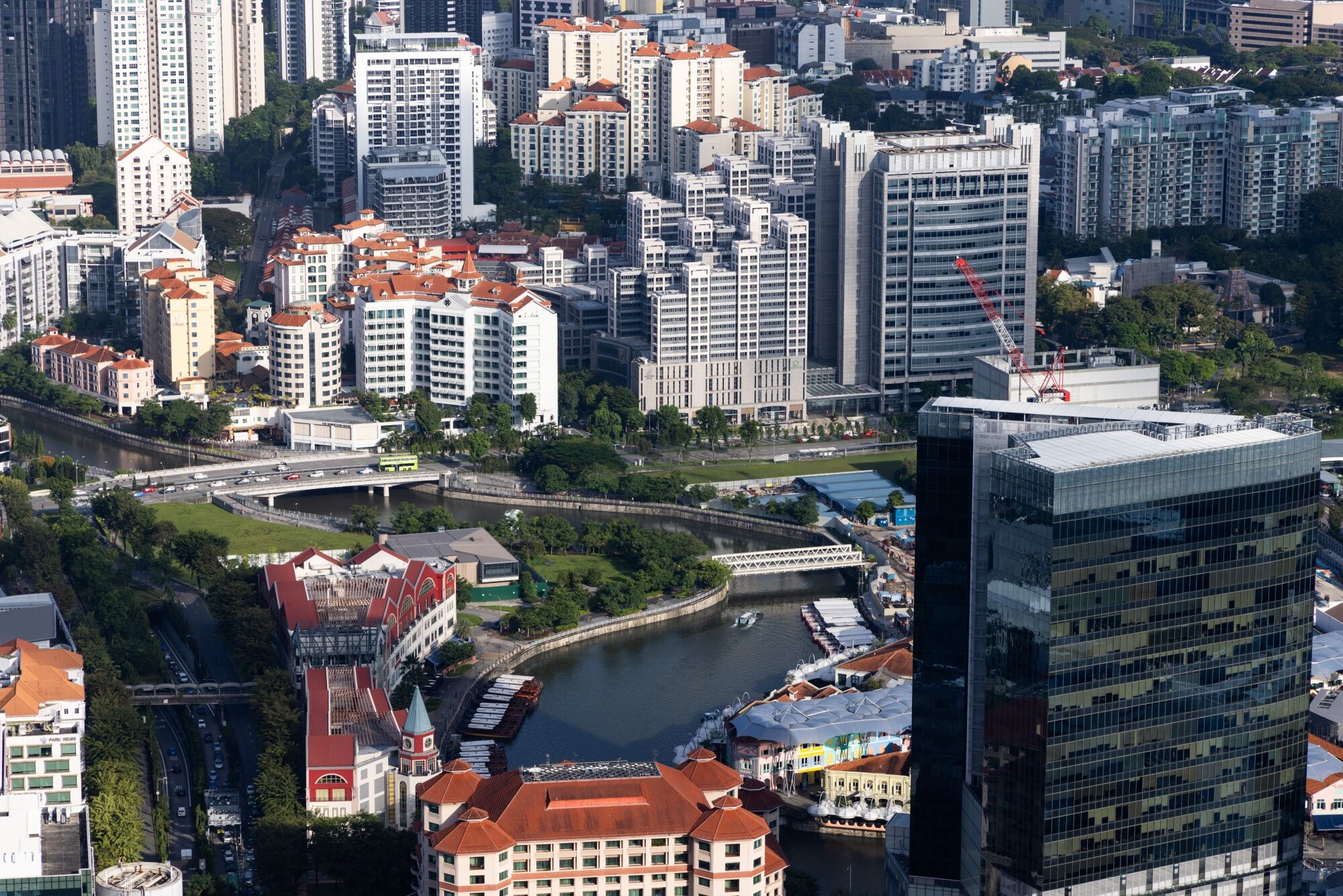 Hedge fund Arrowpoint hires 10 trading teams, seeks more capital