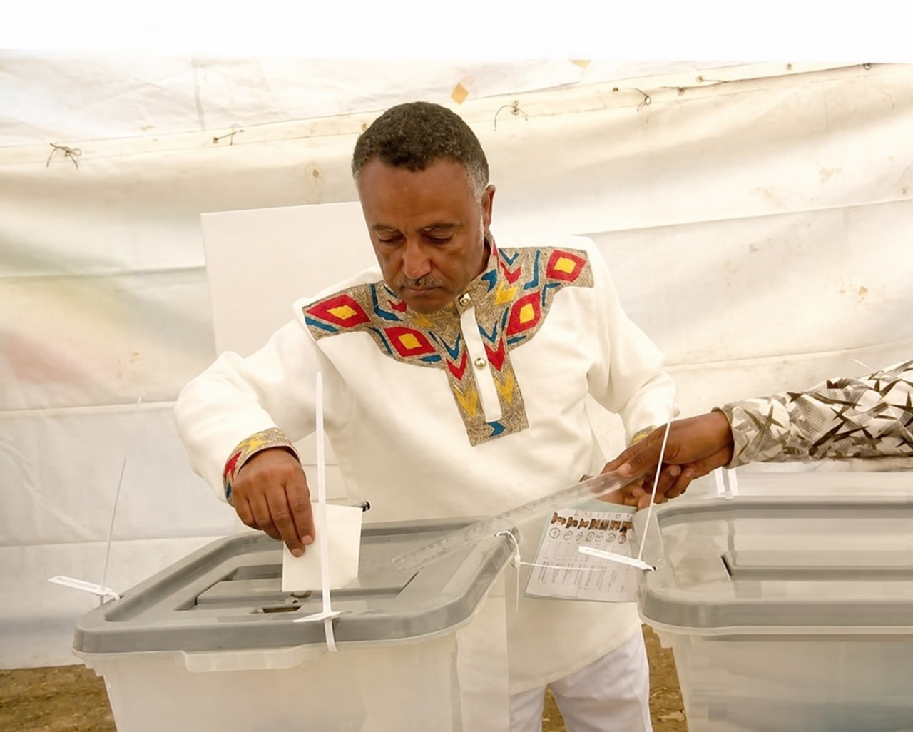 Massive voter turnout reflects citizens' strong commitment to national ...