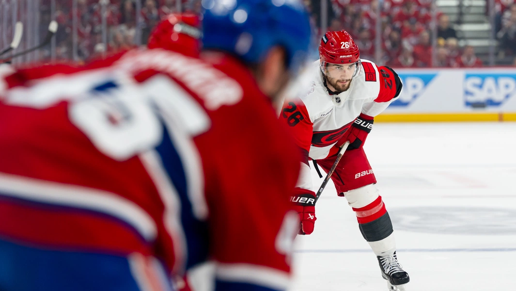 Hurricanes, Golden Knights clash as Stanley Cup Final begins