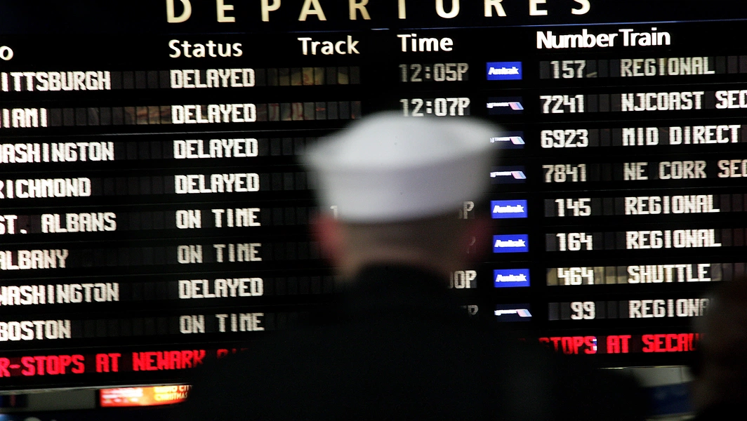 Amtrak wire problem causes major NJ Transit delays