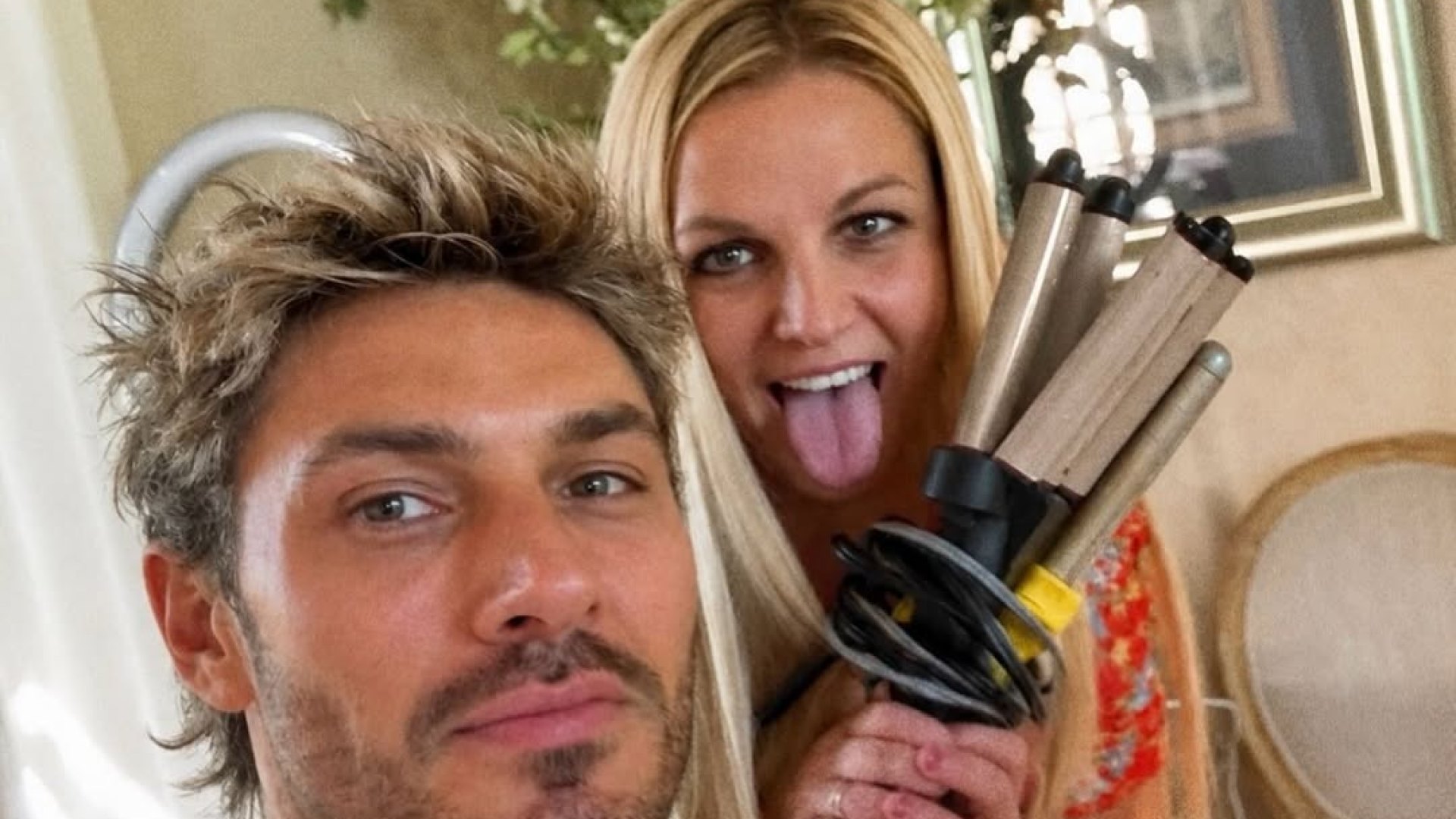 Britney Spears Debuts Stylish New Hair Style Thanks to Chris Appleton