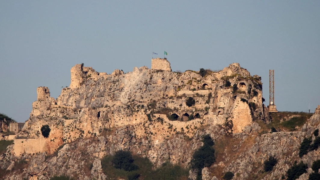 Israeli forces capture Beaufort Castle in deepest Lebanon push
