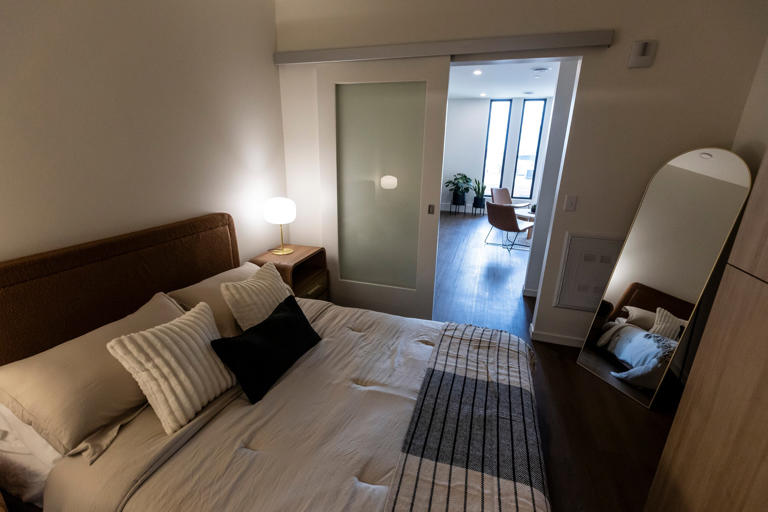 Downtown Fifth Third Building adds 140 apartments in office-to ...