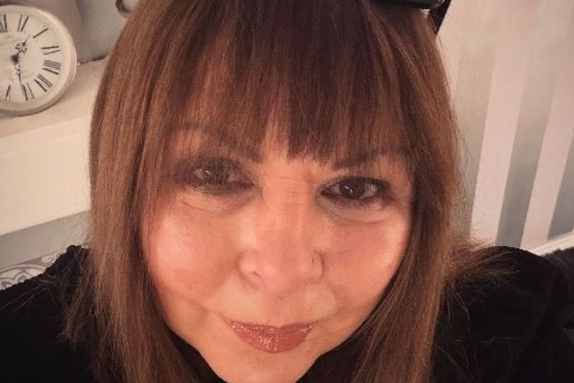 Cancer sufferer Amanda's desperate bid to fund new treatment against ...