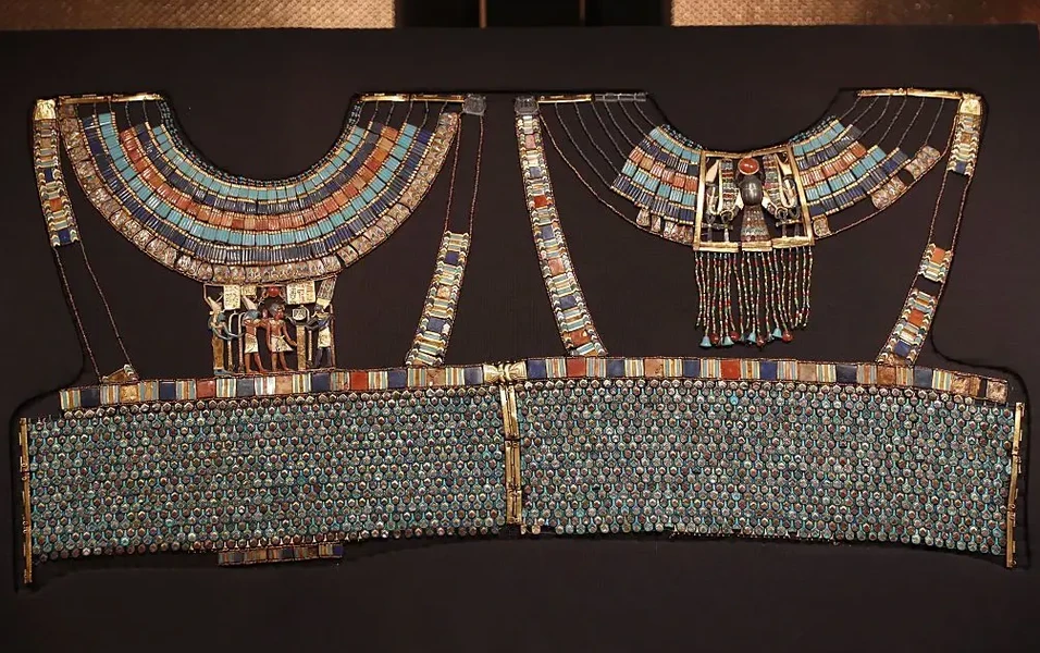 Rare zircon find intensifies debate over King Tut's 'alien glass'