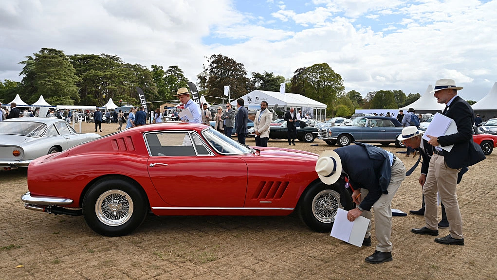 25 classic cars breaking auction records
