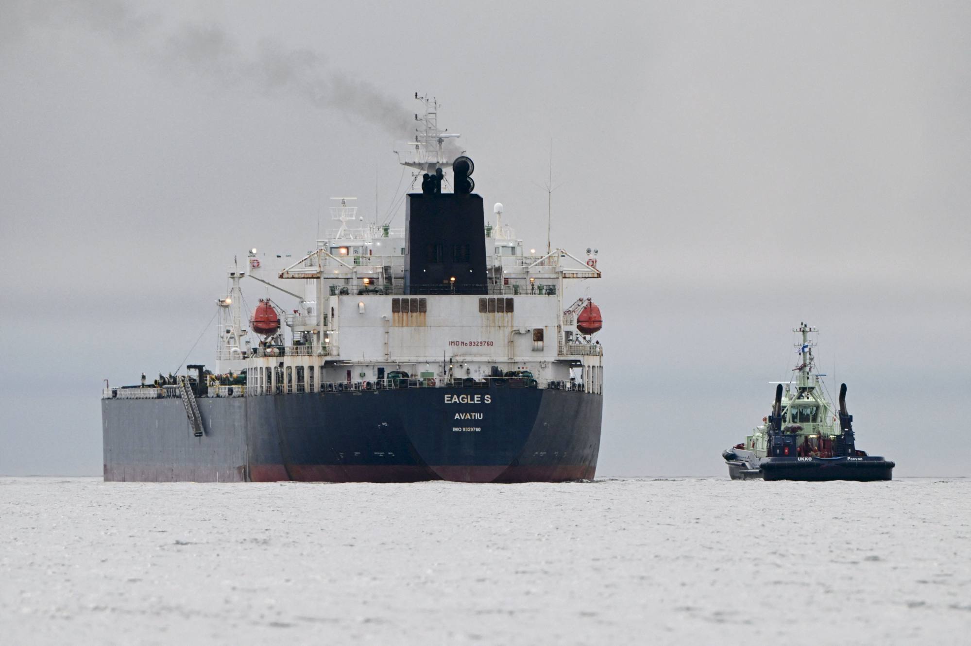 Why oil-hungry Asia ignores risks linked to Russia’s ‘dark fleet’