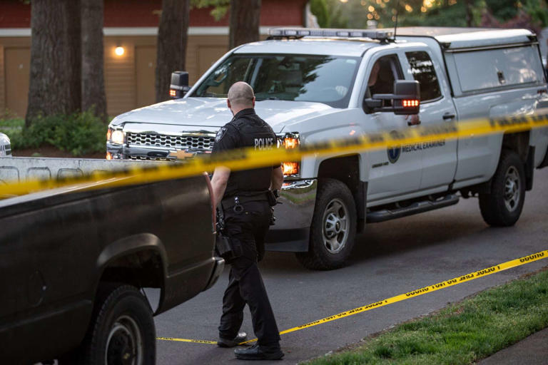 Suspect booked on 3 murder charges after deadly shooting in Sandy