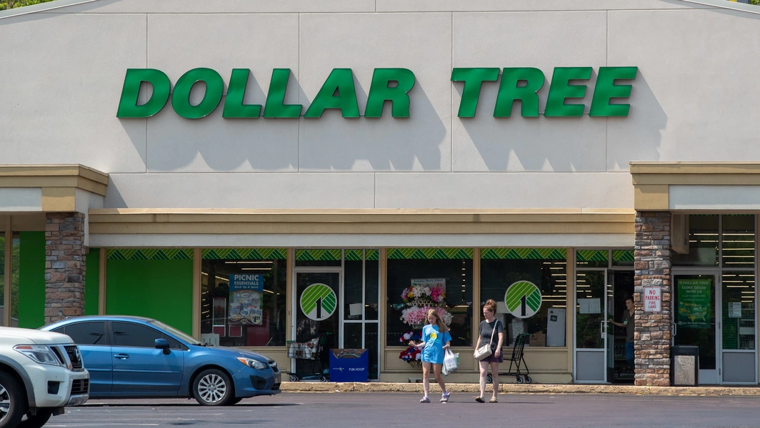 Dollar Tree offers 28-ounce Sonic tater tots for $5