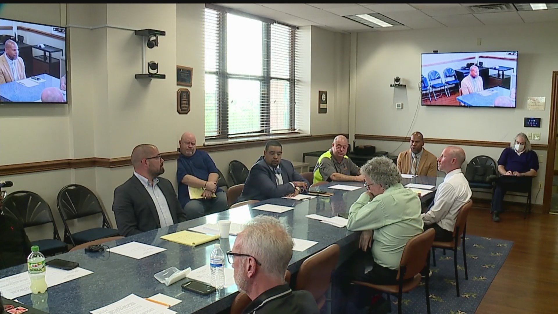 City officials discuss steam solution at meeting