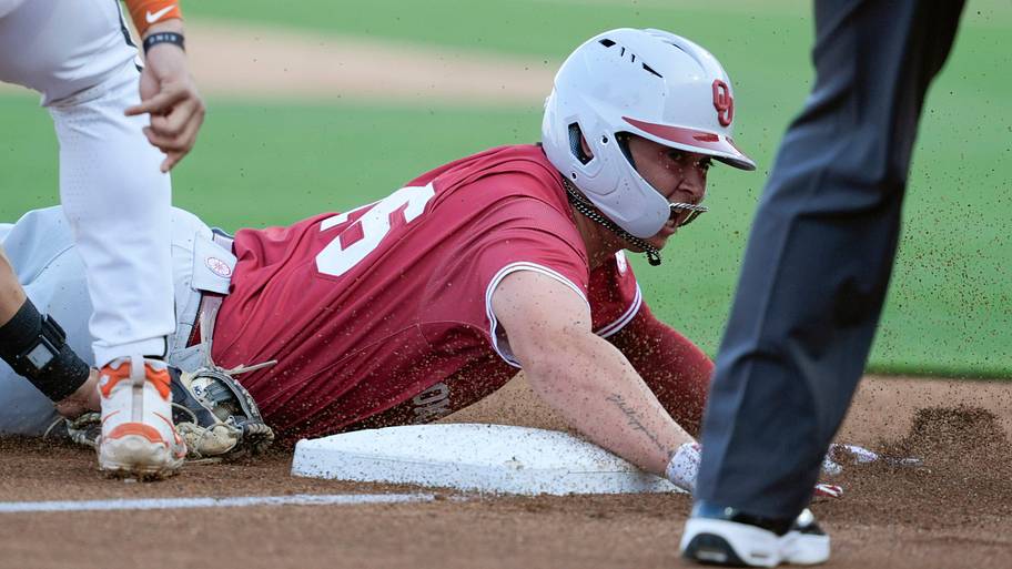 Oklahoma pulls off stunner to keep College World Series dreams ...