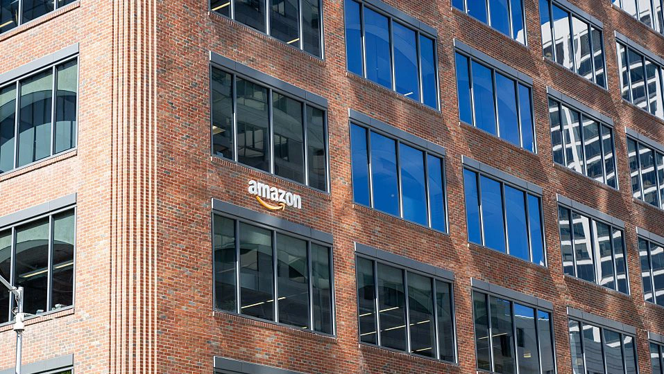Amazon and Alphabet set records in foreign bond markets