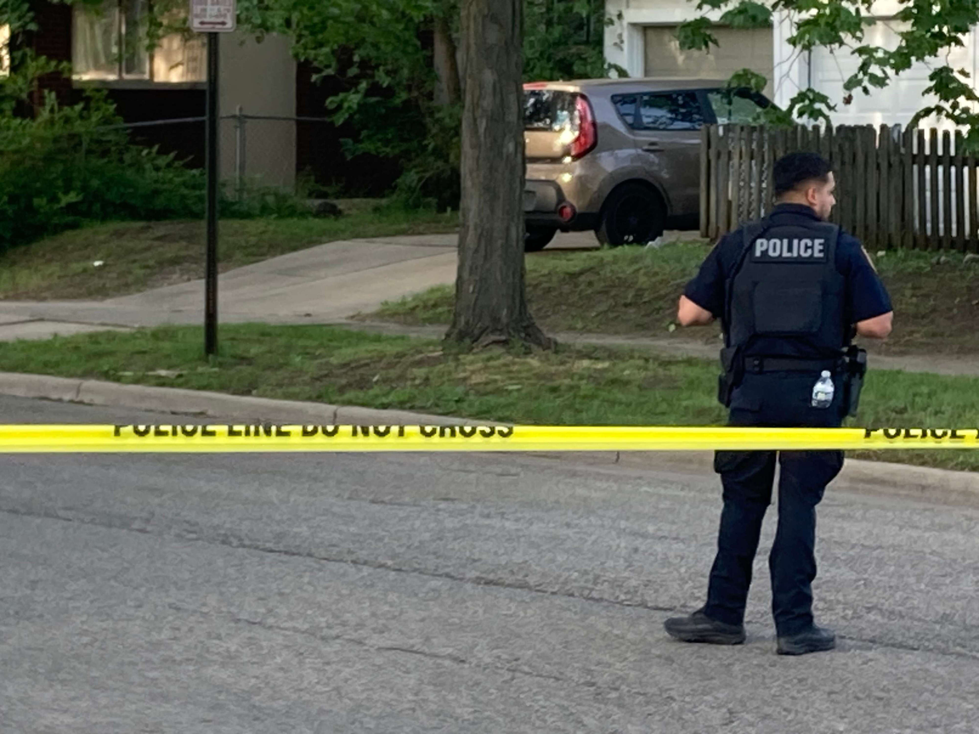 Residents hear sirens, told to get inside before Grand Rapids police ...