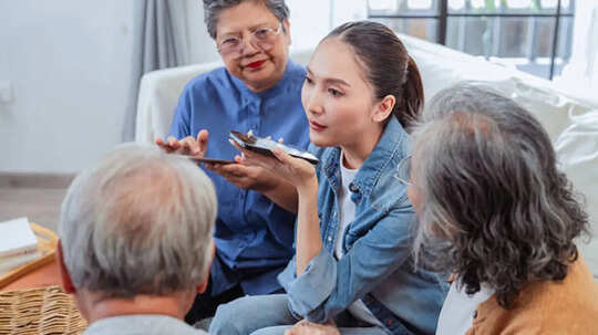 Teens are turning to AI therapists: New survey sparks mental health ...