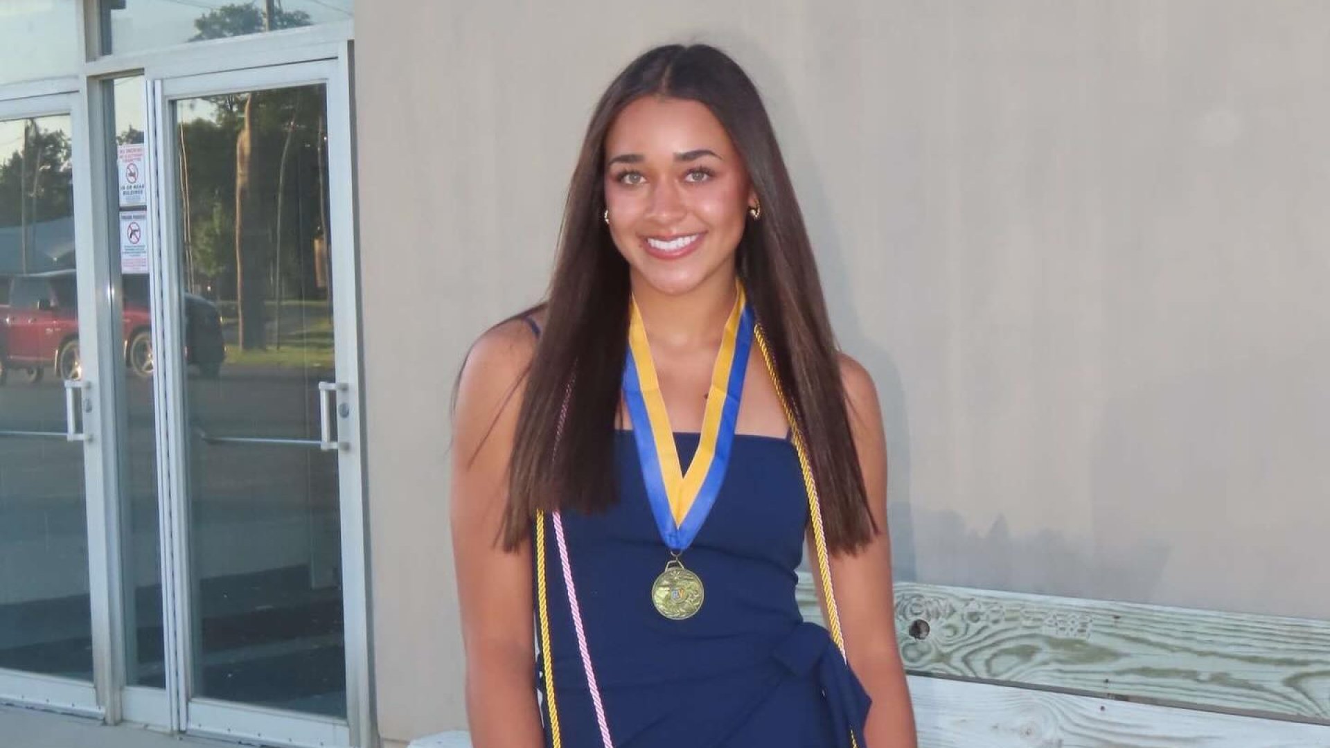 University of Toledo pole vaulter Eva Moran, 19, dead after car accident