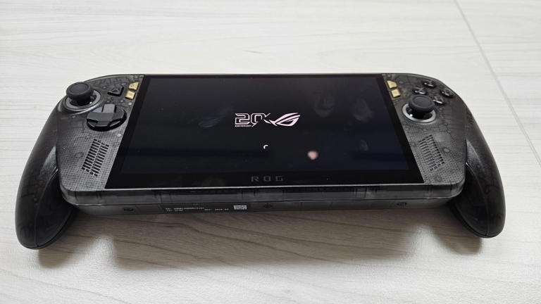 Asus teases a ROG Xbox Ally handheld built with OLED screen, AR glasses
