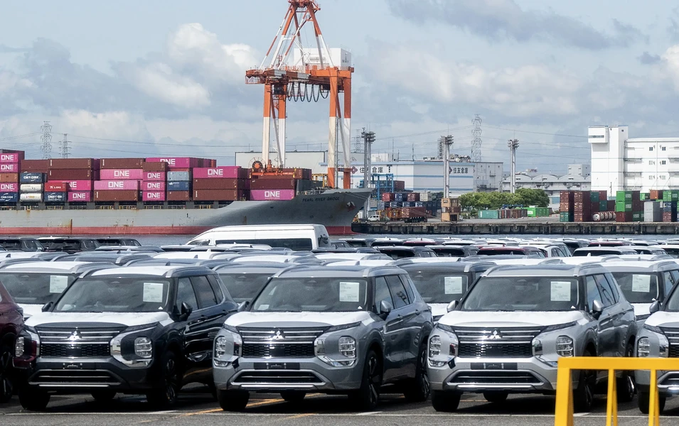 Mitsubishi to re-enter US pickup market with Nissan-built model