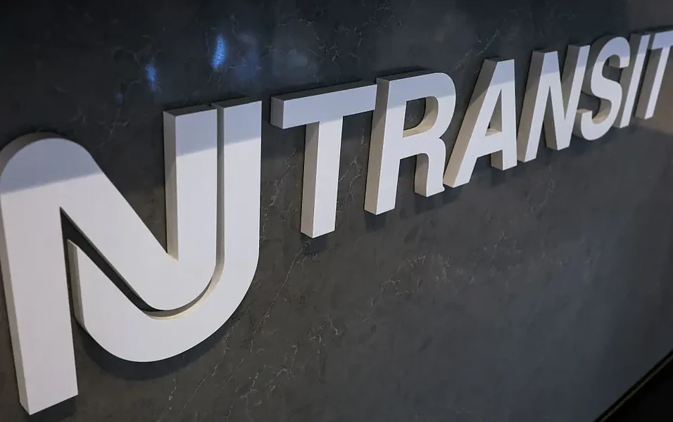 Amtrak wire problem causes major NJ Transit delays