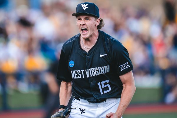 WVU baseball: West Virginia punches ticket to super regionals, takes ...