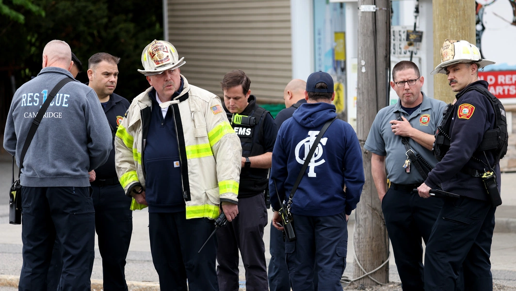 Missouri shooting suspect survives self-inflicted gunshot, faces murder ...