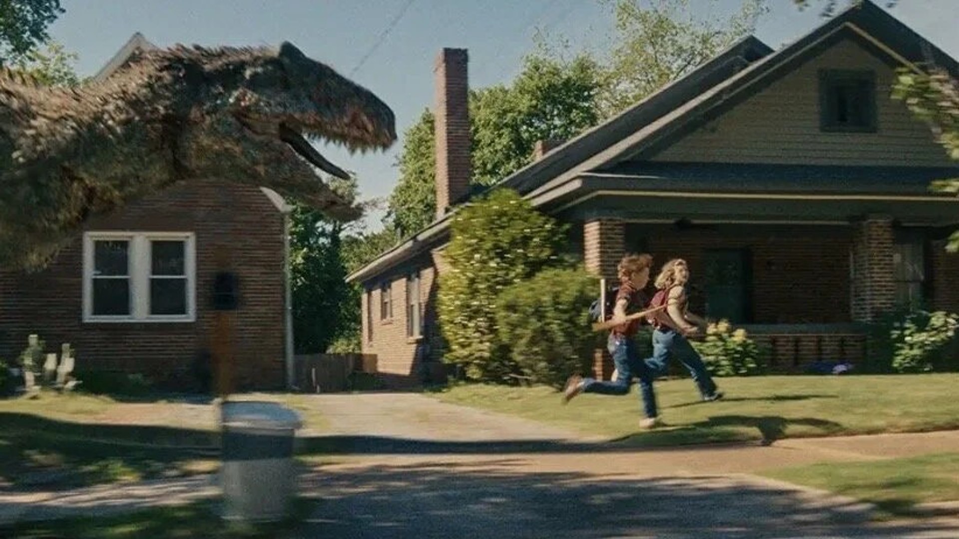 Plötzlich Dinos: Im neuen Sci-Fi-Abenteuerfilm The End of Oak Street ...