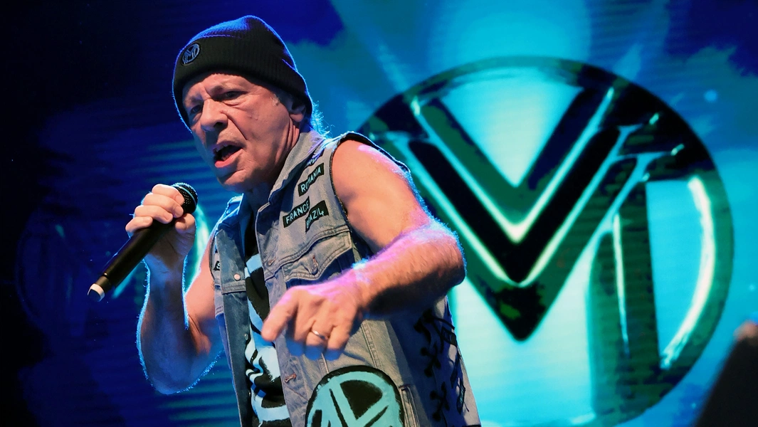 16 legendary rock frontmen across eras