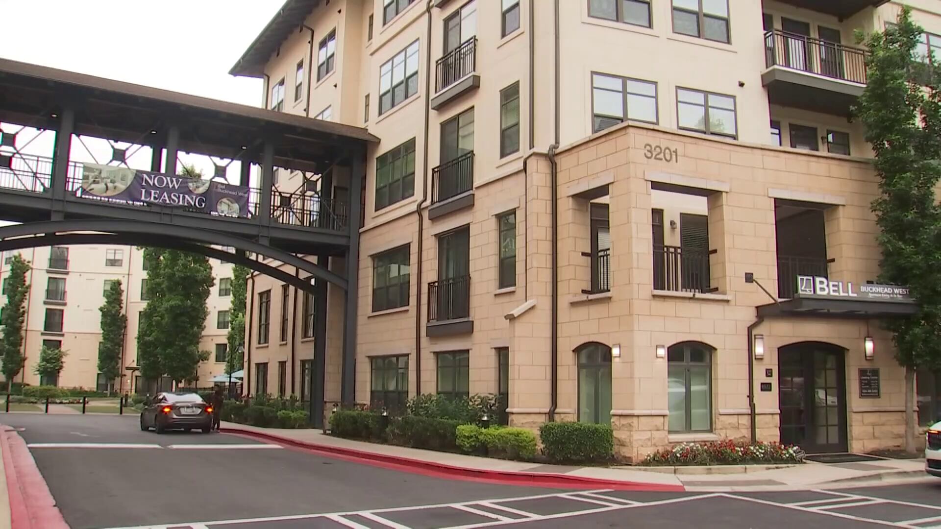 3 people injured after elevator malfunctions in Buckhead building, fire ...