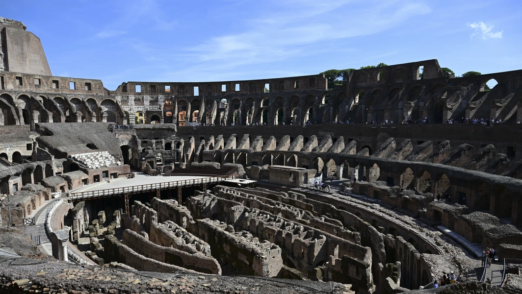 24 cities and landmarks through time