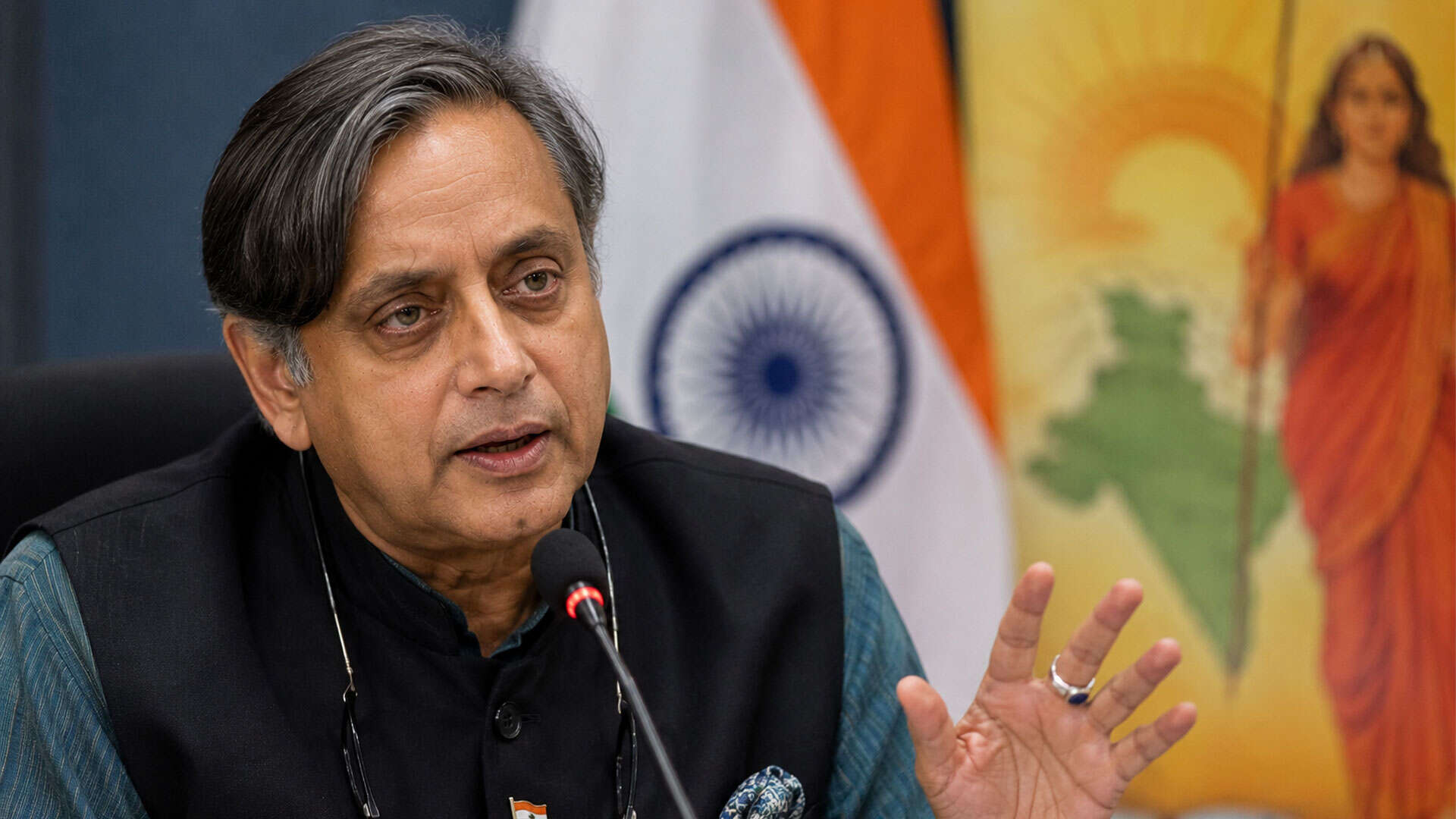 Shashi Tharoor calls full Vande Mataram rendition at official events an ...