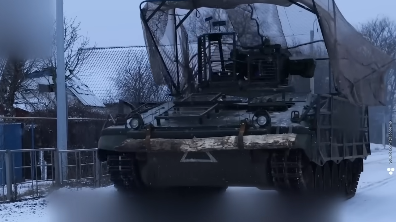 Russische Drohnen jagten den Marder… doch die deutsche Panzerung ...