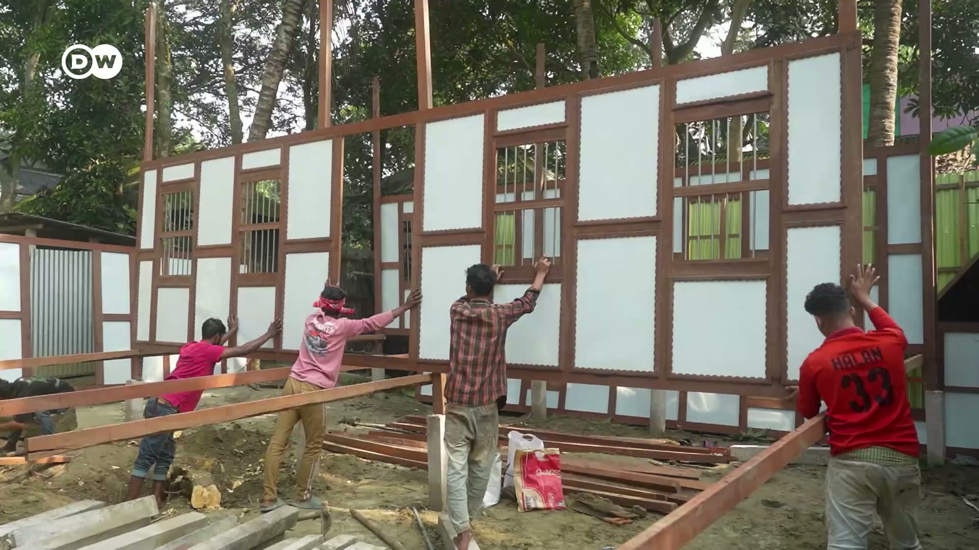 Bangladesh’s mobile housing boom