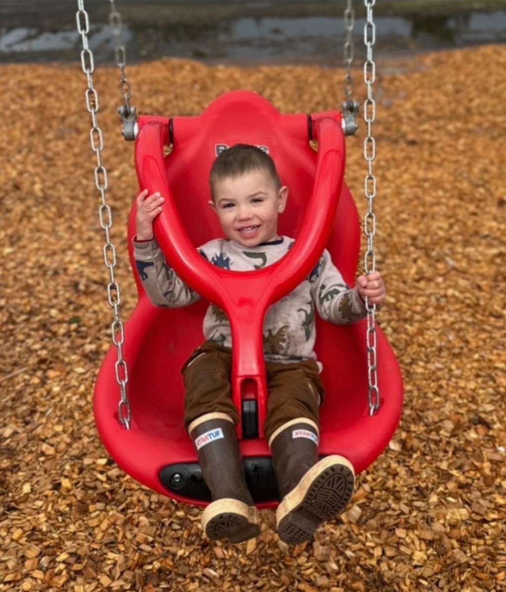 Father was allegedly 'binge watching' TV show while toddler vanished ...