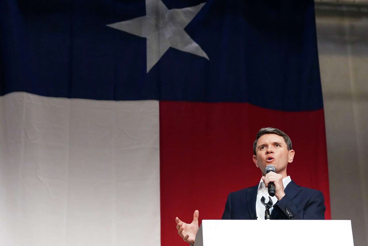 'Accountability is coming': Talarico rallies supporters in Paxton's ...