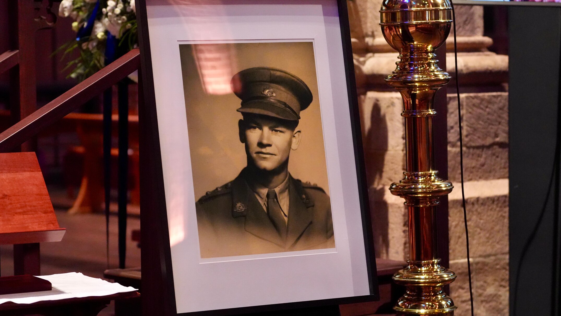 War hero and veteran MP Bill Grayden farewelled at state funeral in Perth