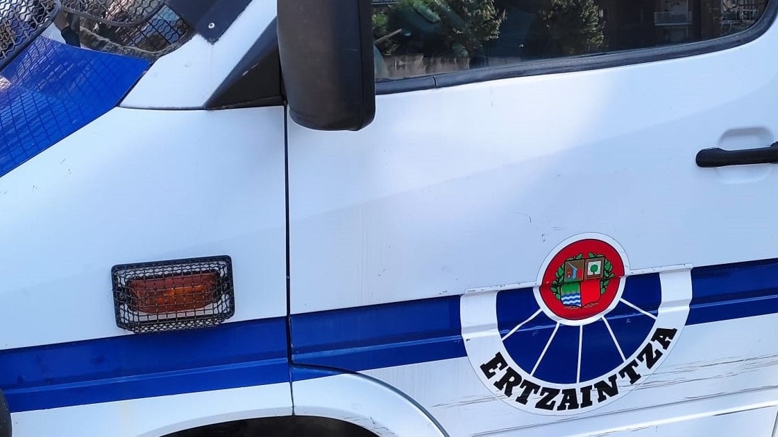 La Ertzaintza investiga el hallazgo de un cadáver en una vivienda de ...