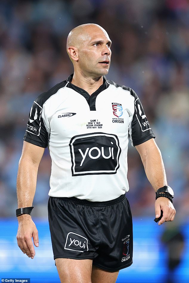 Queensland Deputy Premier publicly supports push to ban referee from ...
