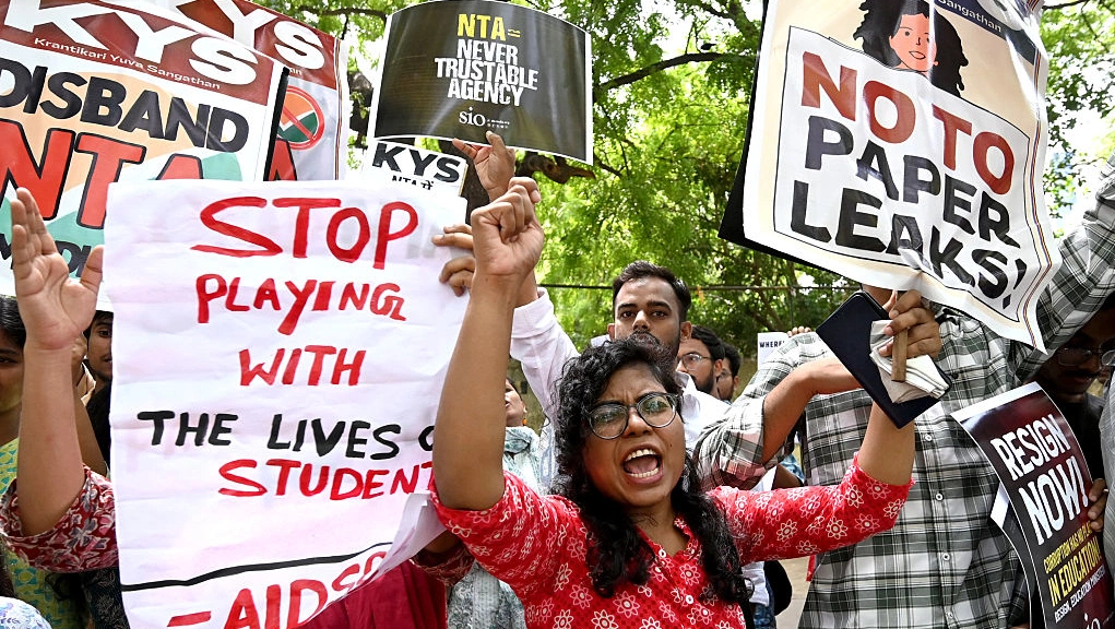 Supreme Court rejects plea for NEET re-test in CBT mode