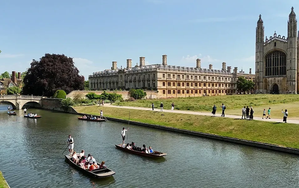 Discover Cambridge through its history and design