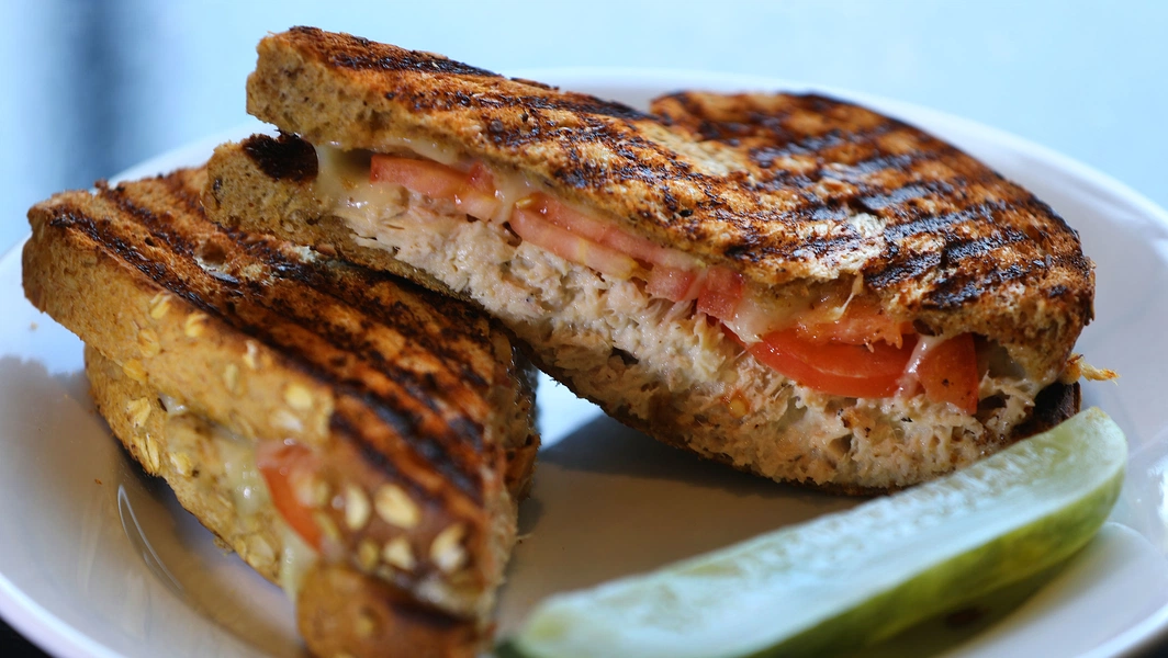 Healthier tuna sandwich choices without mayo